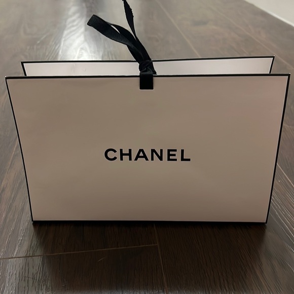 CHANEL | Other | Chanel Gift Box | Poshmark